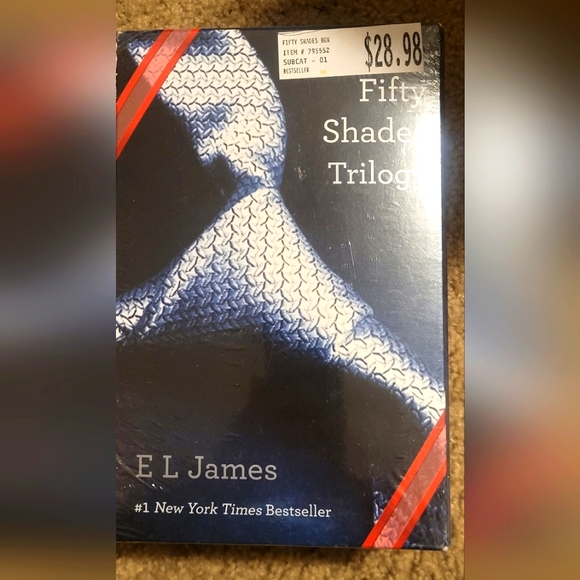 E L James | Other | Book Book 5 Shades El James Books Trilogy 50 Shades 3 Pc Book Set Fiction ...